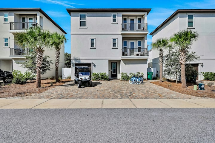 Luxury Home Near Beach With Pool & Bikes Included - Destin, FL