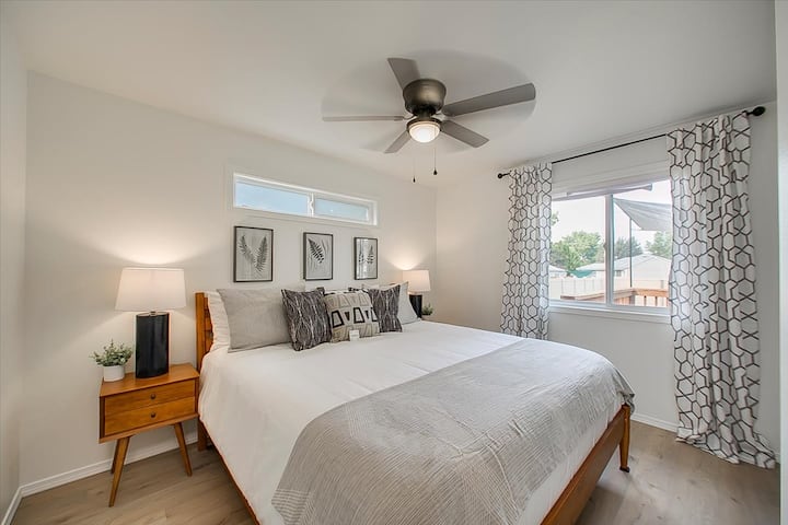 Charming Sunset Park Stay Near Parks & Greenbelt - Boise, ID