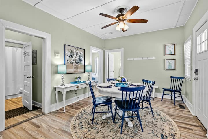 Haymont Hideaway- A Timeless Stay In The Heart Of - Fayetteville, NC