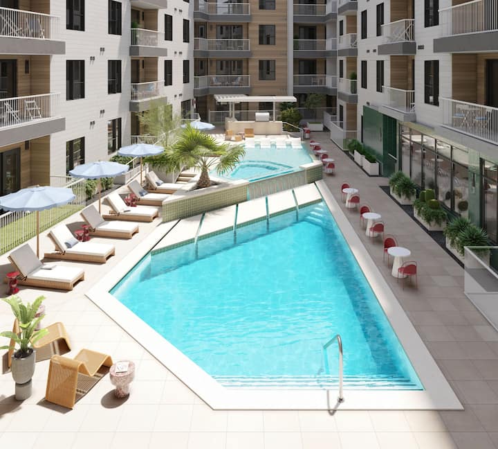 20 Guests | South Lamar Stay W/ Balcony | The Code - Austin, TX