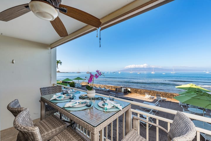 Lahaina Roads 209 Direct Oceanfront Condo - Lahaina, HI