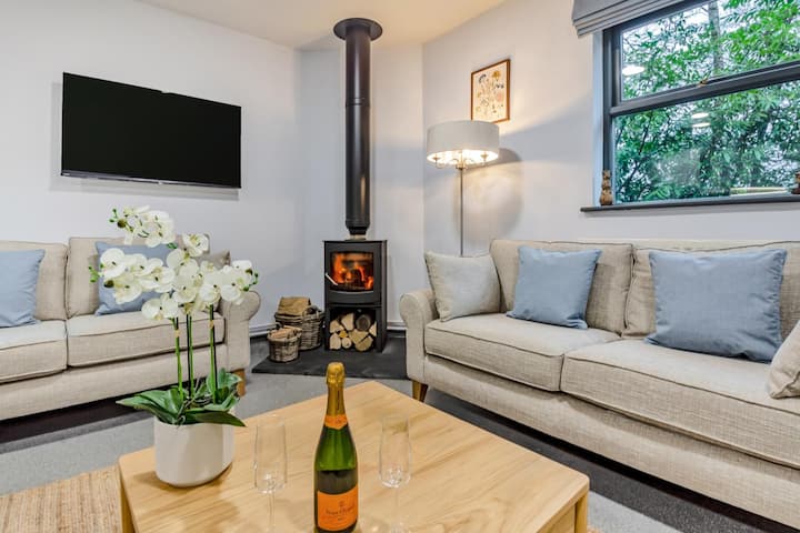 4 Bed In Llanrwst (Oc-r34992) - Betws-y-Coed