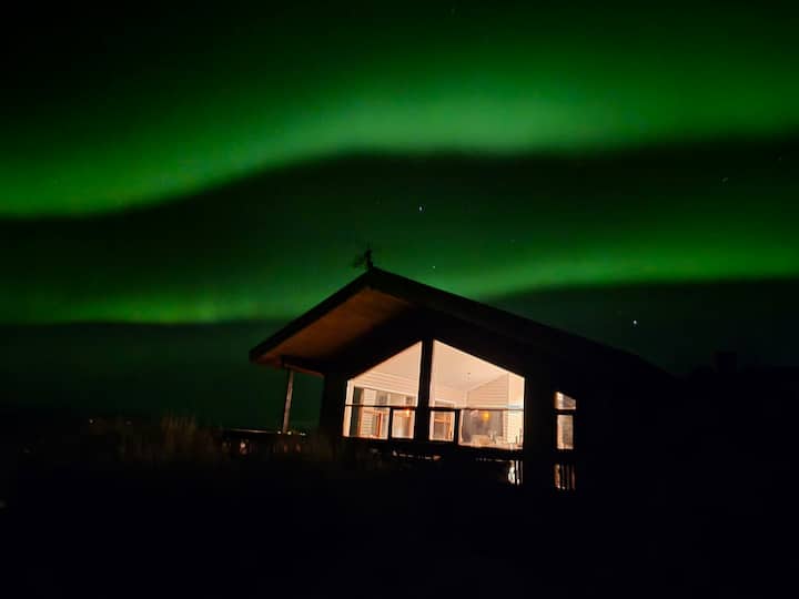 Golden Circle Lux Cabin/cinema & Aurora Glasshouse - Island