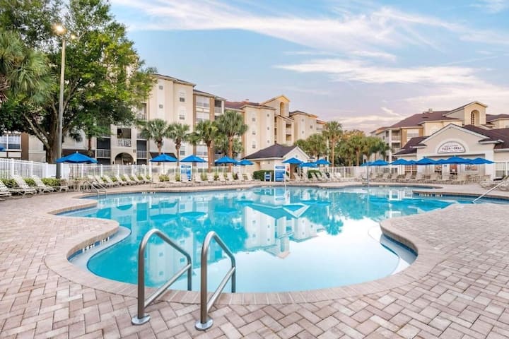 2-room Suite W/ Kitchen & Balcony For Family Fun - Orlando