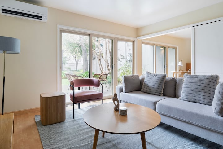 Blueground | University South, Balcony, Nr Park - Palo Alto