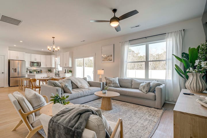 4 Mi To Surf City Beaches! Family Coastal Retreat - Surf City, NC