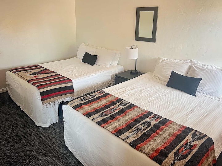 Calf Creek Falls Mini-suite W/ Kitchenette - Escalante, UT