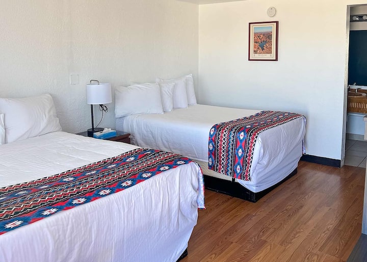 Waterpocket Fold 2 Queen Room - Escalante, UT