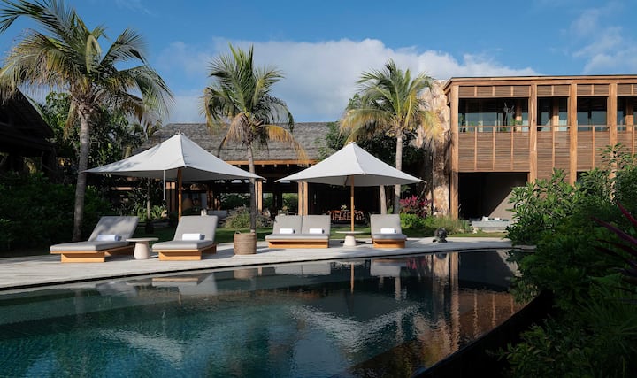 Oceanfront Villa: Chef, Private Spa, Gym & Golf - Punta Mita