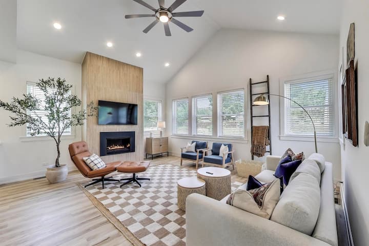 Close To Beach / Hot Tub / Dog Friendly - Michigan City, IN