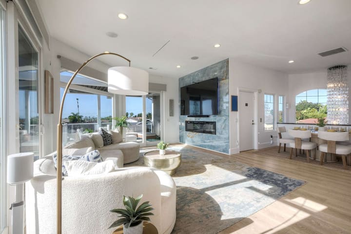 Aqua Vista Carlsbad – For 10 - Carlsbad, CA