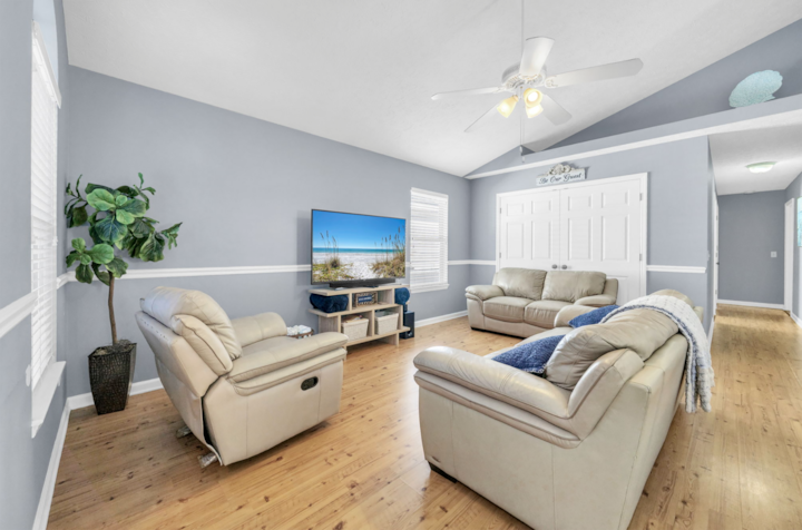 2 Community Pools | Close To Beach | Jade Shell - Panama City Beach, FL