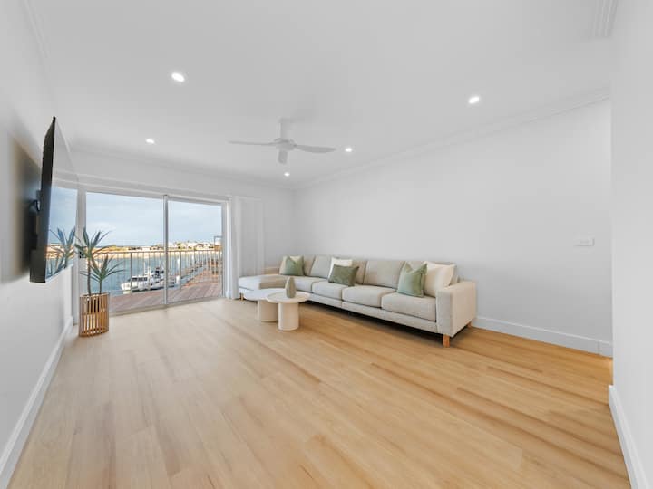 Marina Meridian - Luxury Townhouse On The Canal - Exmouth