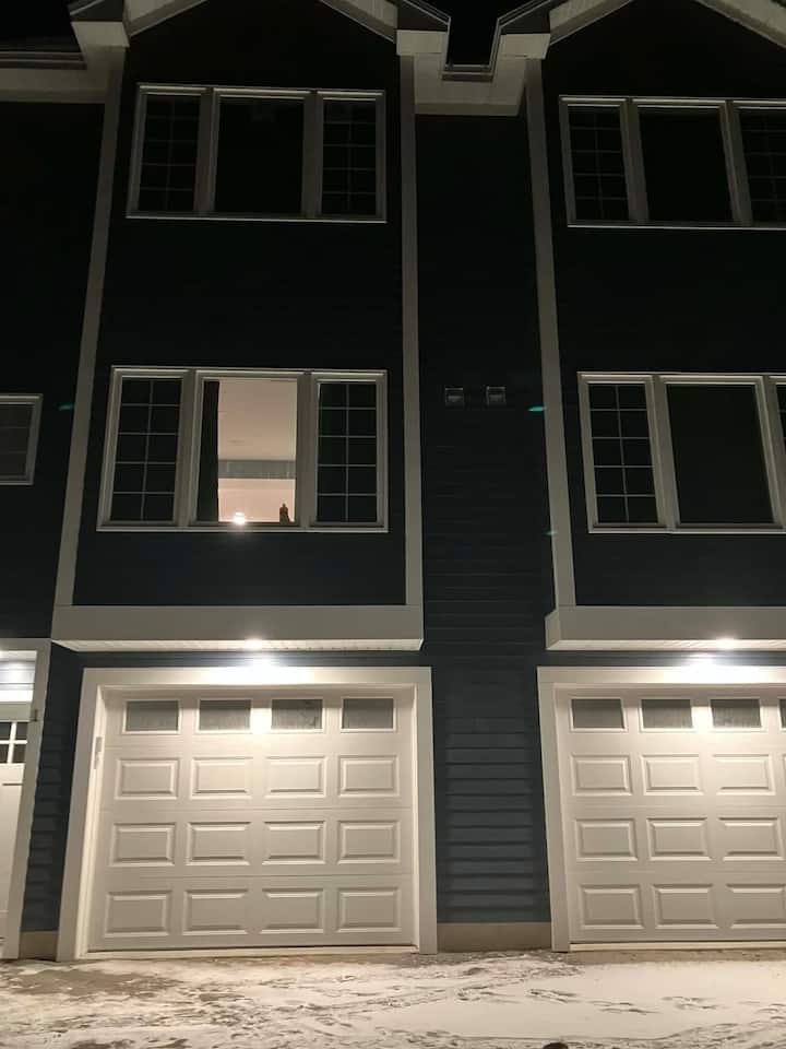 Modern Coastal Townhouse By Bowdoin & Dt(#1) - Brunswick, ME