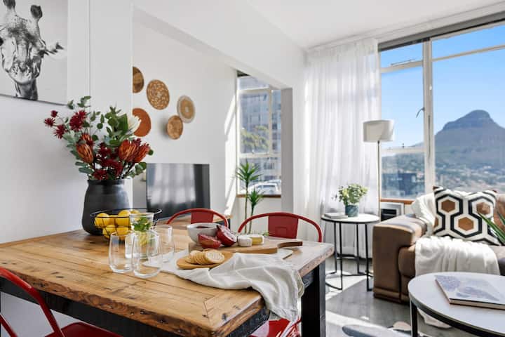 Table Mountain Back Yard | Views | Safe Suburb - Camps Bay