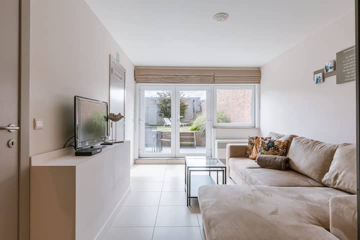 2br Retreat W/ Backyard & Bbq Grill - Blankenberge