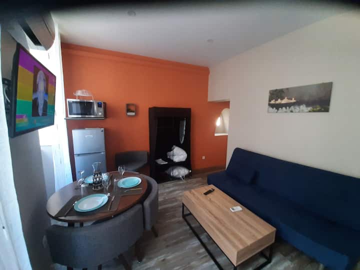 Appart 106 - T2 Cosy- Chbre Avec Tv - Donzère