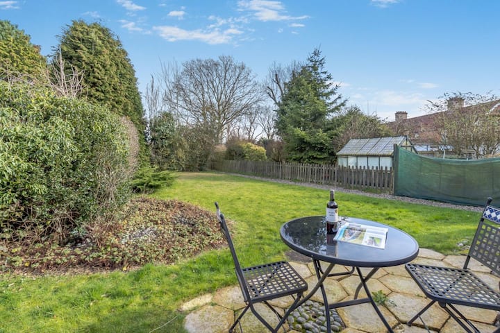 2 Bed In Holt (Oc-j35042) - Holt