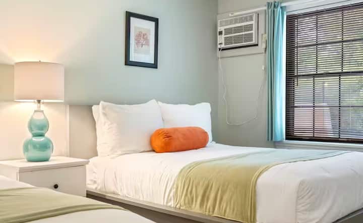 Standard Double Two Beds - York, ME