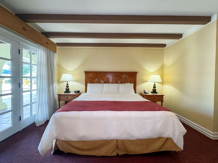 4 Refined King Suite With Pools & Downtown Access - Nuevo Laredo