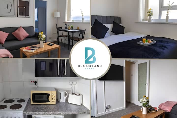 1 Bedroom Flat In Blackpool - Blackpool