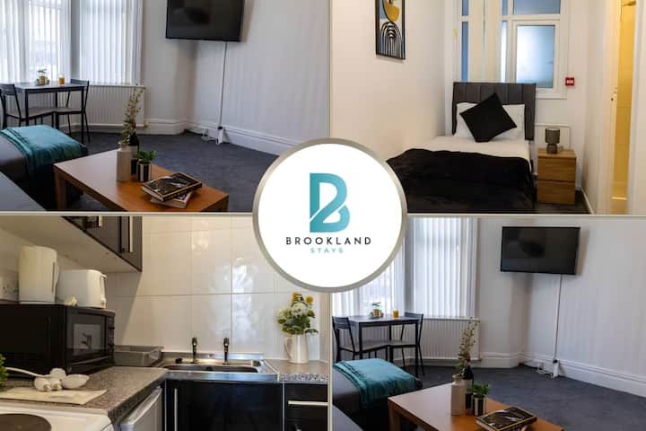 Central Unit Month Stays - Blackpool