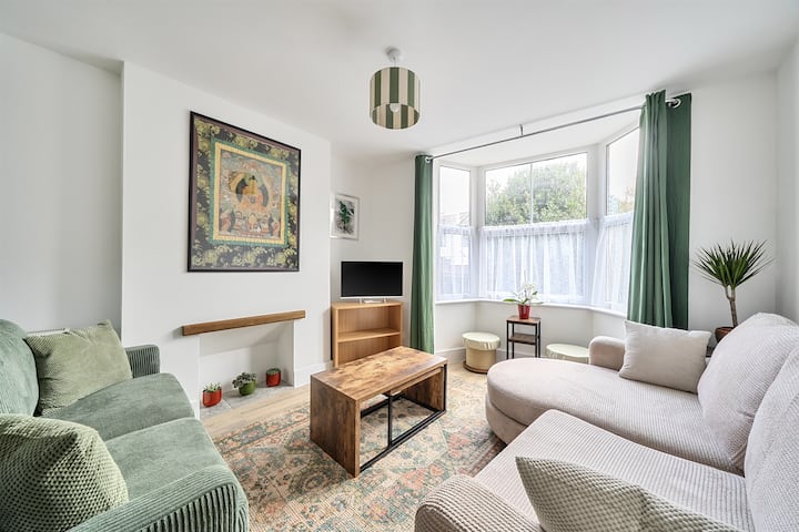 3‑bed Cosy Family Home Sleeps 6 Nr Beach - Sidmouth
