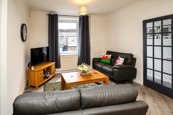 Ty Glyndwr By Stae-homes - Pontypridd