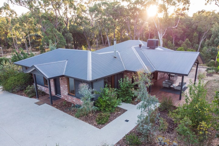 Mountain View In Macedon - Macedon