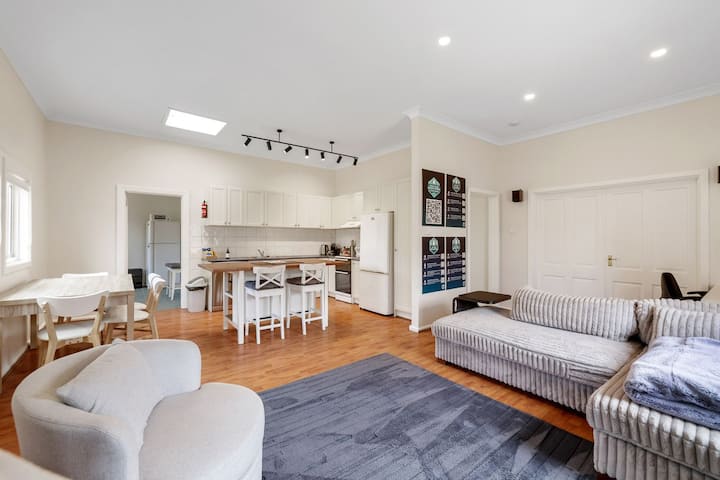 Surf Beach Remote Retreat - Phillip Island