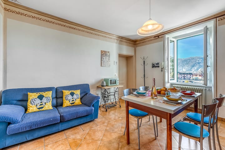 Bee Apartment - By Happy Rentals - Luino