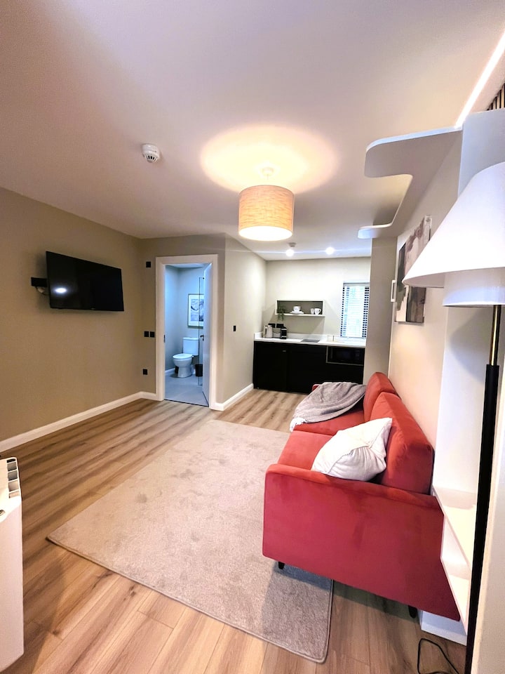 Self-catering Studio With Murphy Bed | Town Centre - Westport, Ireland