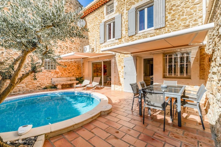 Lucciano Village House, Sleeps 6 - Pont-Saint-Esprit