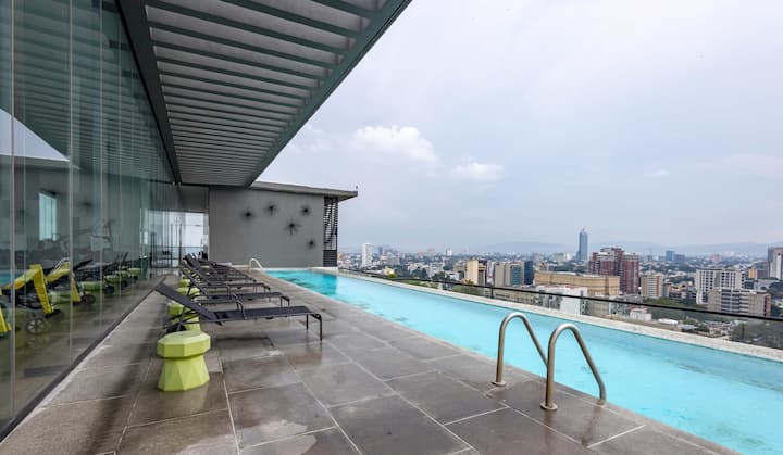 3br Guadalajara Flat W/ Skyline Views & Kitchen - Guadalajara