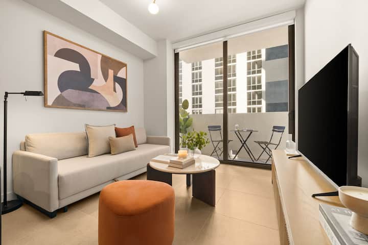 Homeclub | 1bdr With Rooftop Pool At The Crosby - University of Miami, Coral Gables