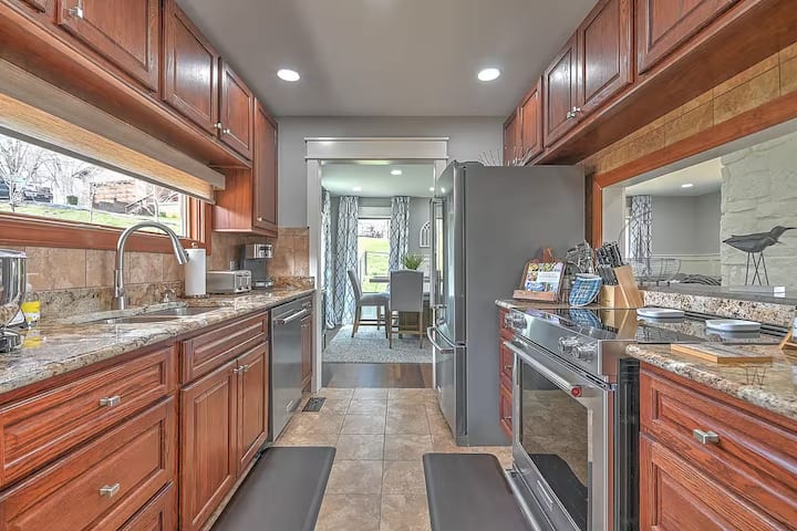 One Pointe Luxury Lake Retreat – 4br/4ba - ジョンソン・シティ, TN