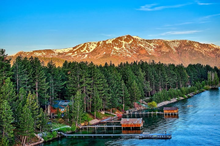 Lakefront Tahoe Estate With 8beds 5 Bath Luxeb3 - South Lake Tahoe, CA