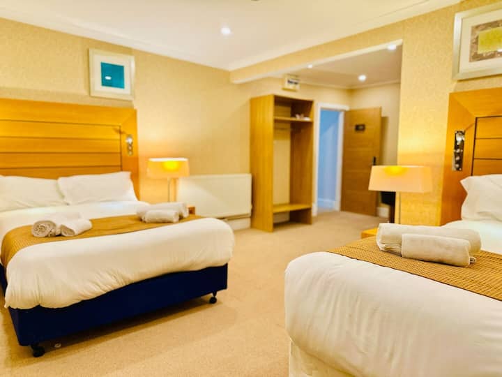Chambre Familiale Standard Pour 4 Personnes 2a+2c - Stafford (UK)