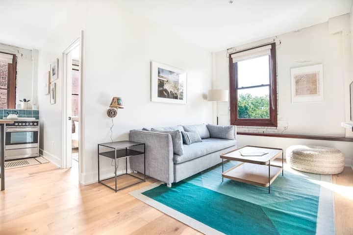 The Windrose - King Bedroom Near Nightlife - Savannah, GA