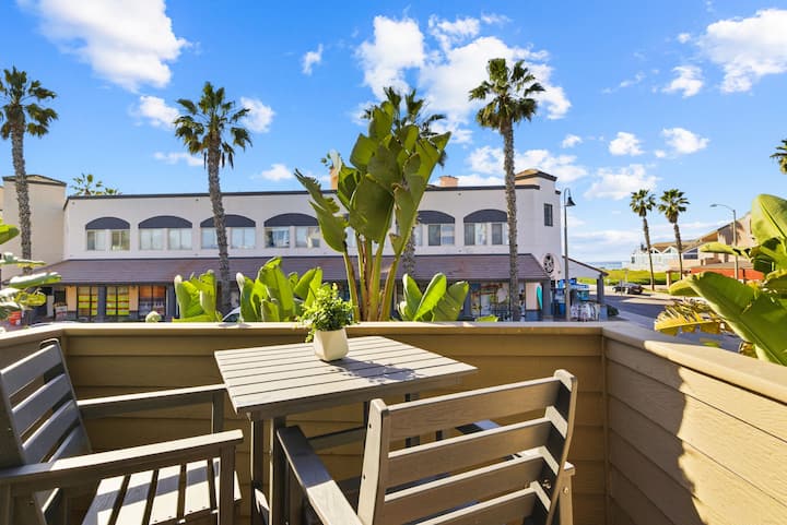 Balcony | 2 Br | Steps To Sand | Imperial Beach - Imperial Beach, CA