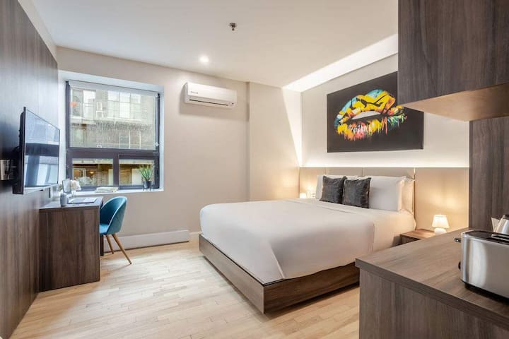 Haus Queen – Downtown Mtl Vibe - Montreal