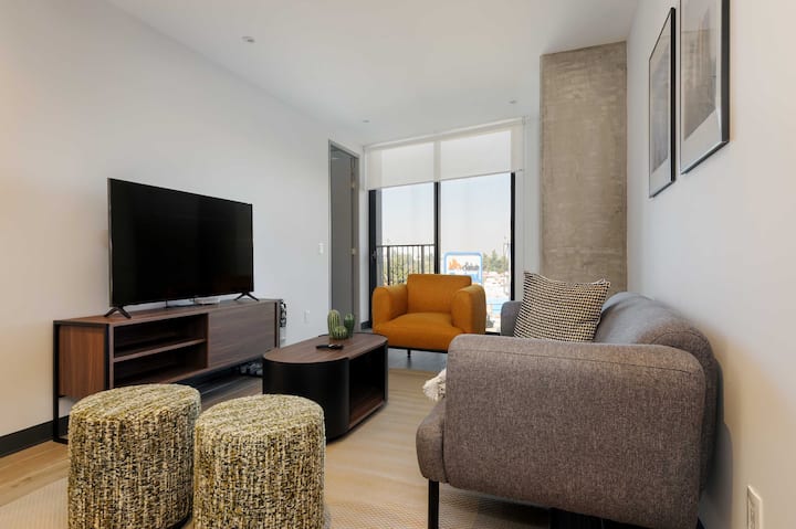 W* | Deluxe 3br W/ Balcony In Interlomas - Ciudad de México