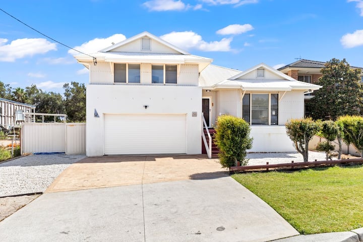 Suitable For Large Groups / Near Beach / Family Fr - Toukley