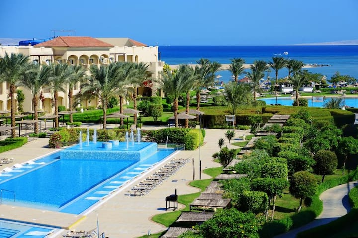 Beachside Stay Near Diving Sites L 4 Rooms - Hurghada