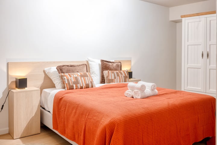 Central 1br Apartment With Bath & Shower - Brüsszel