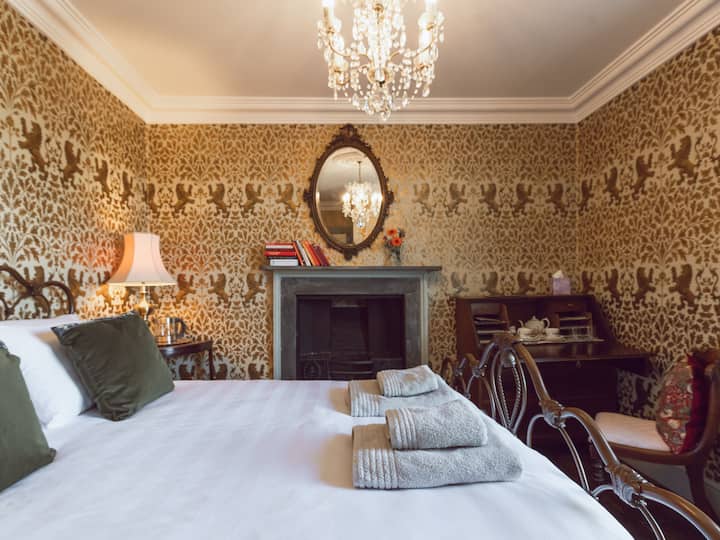 Belmont House Kazuo Ishiguro - Hay-on-Wye