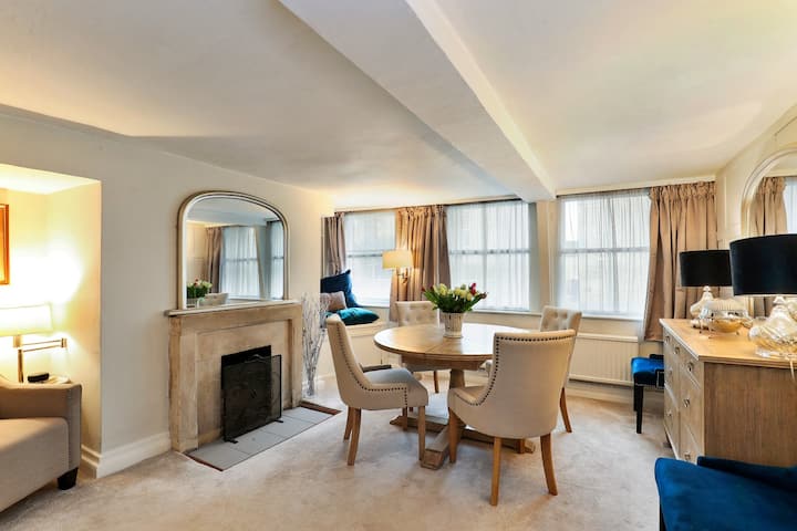 Aarons - 佩恩斯威克