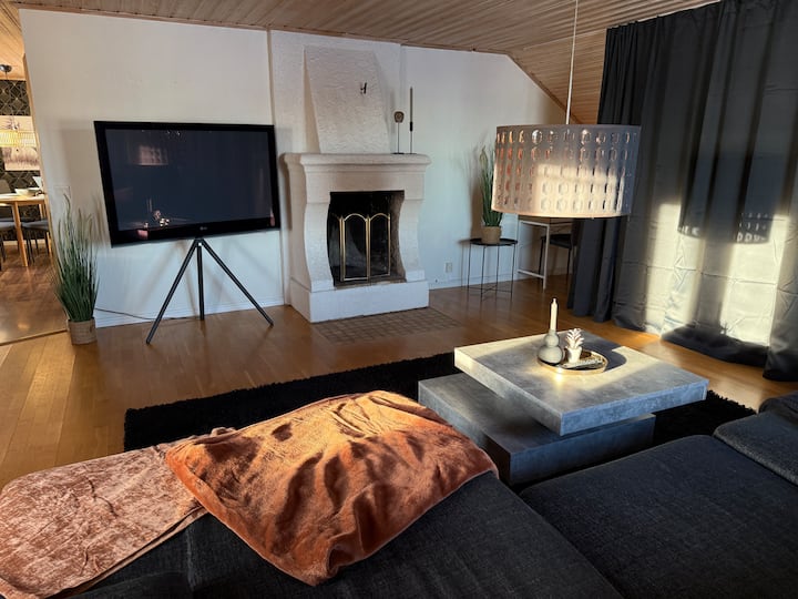 1.5br Top Floor Residence With Lake View - Boden