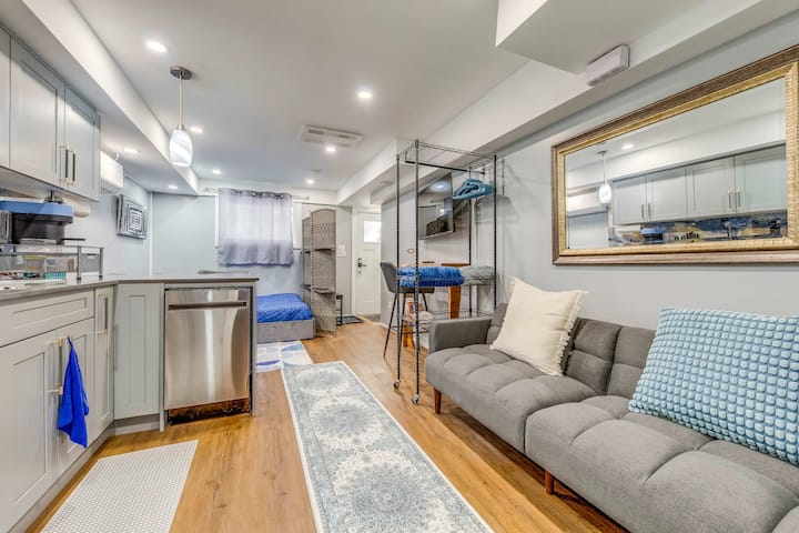 Distillery Laneway Suite - Toronto