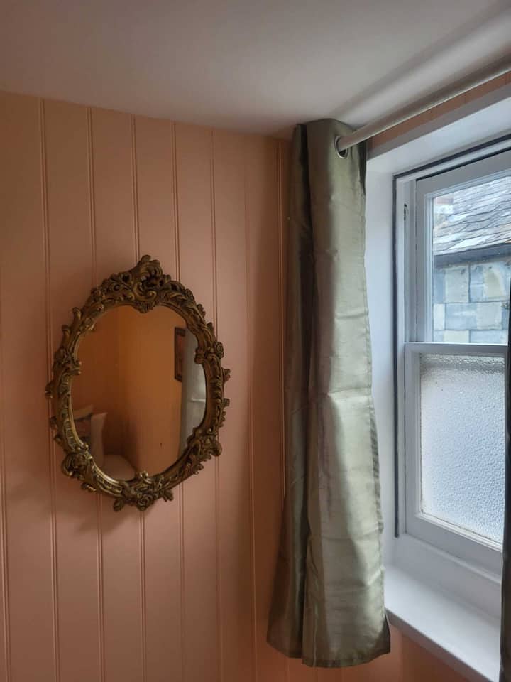 Triple-standard-sdb Privée Avec Douche-vue Sur Rue - Isle of Wight